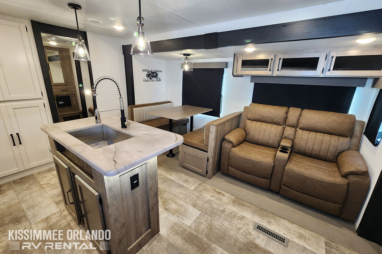 Puma 32BH2B Camper Rental | Fort Wilderness RV